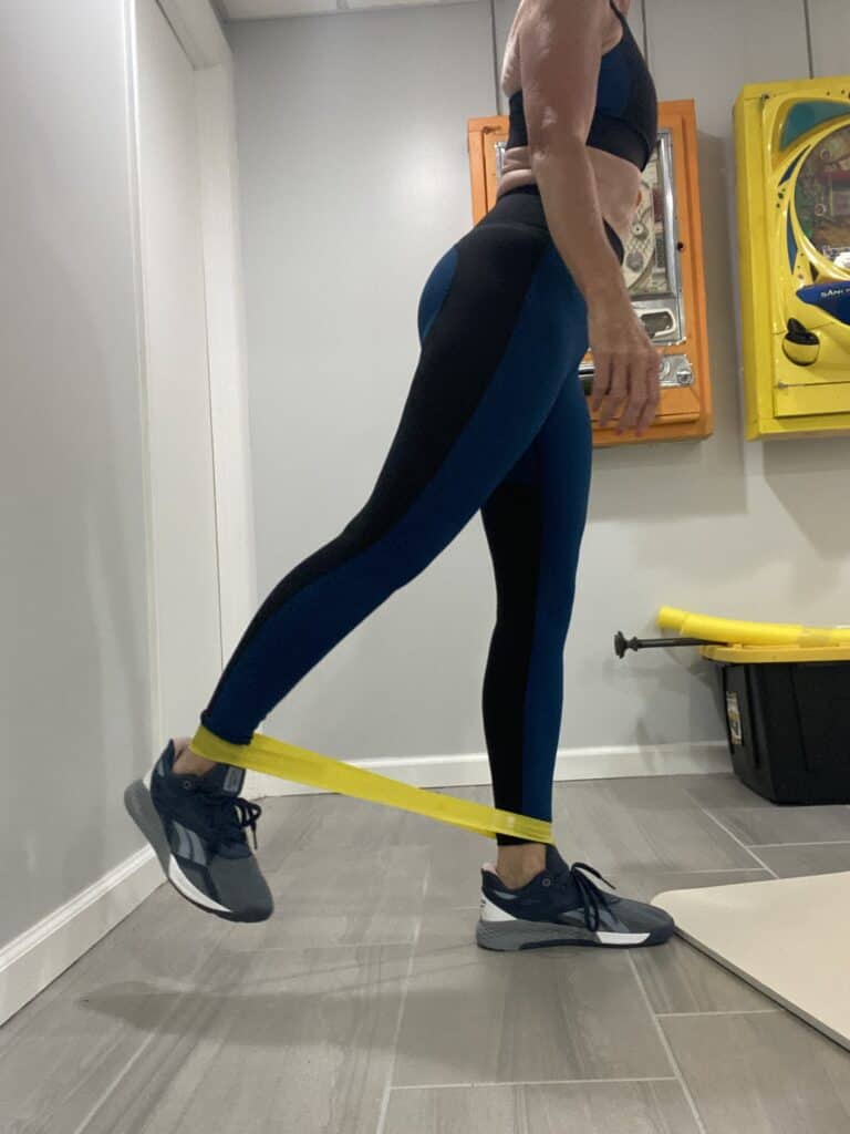 Resistance Bands: Are They Good For Arthritis In The Knee? | Simply ...