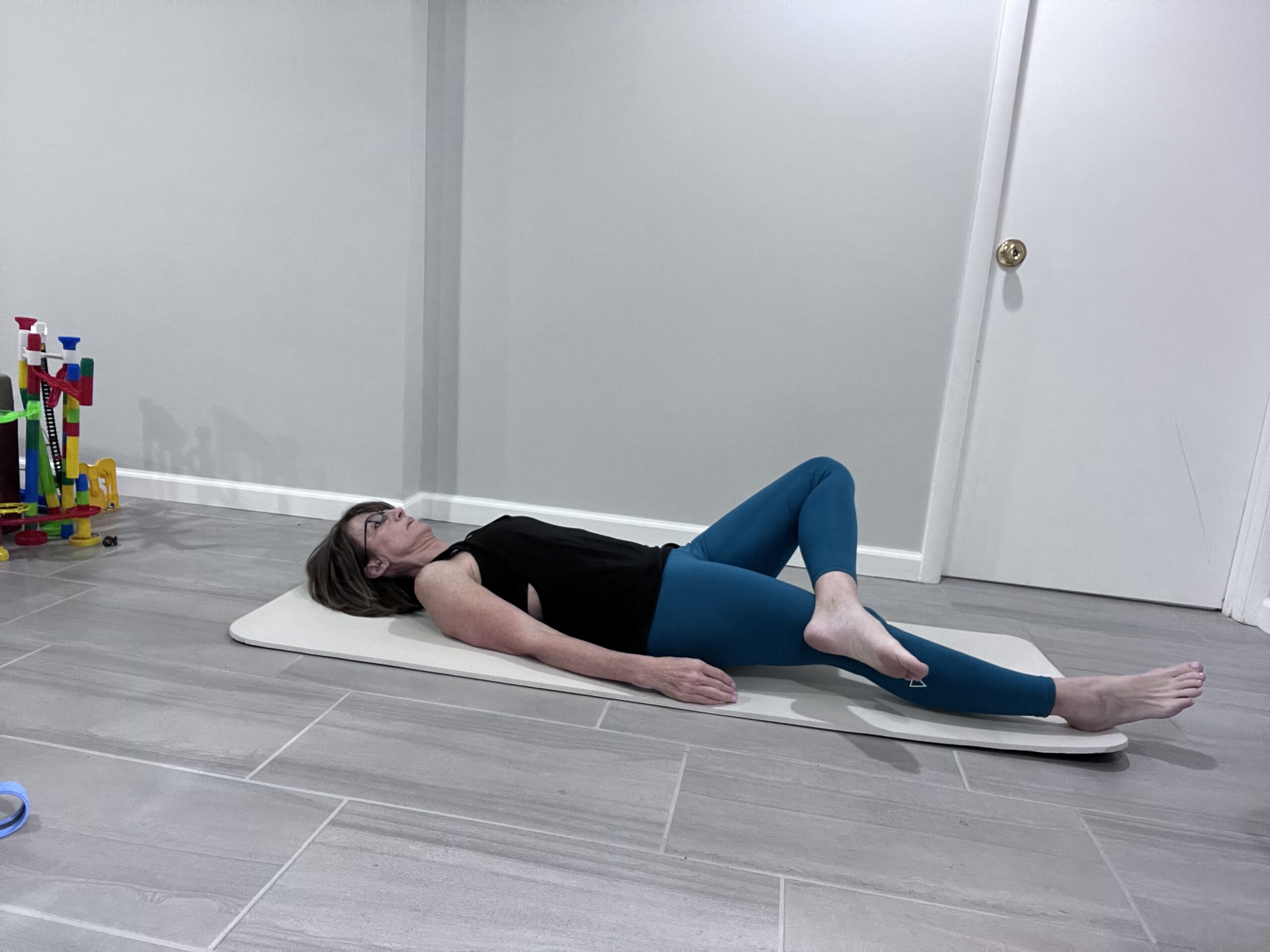 IT Band Pain: How To Fix It After Total Knee Replacement | Simply Aging ...