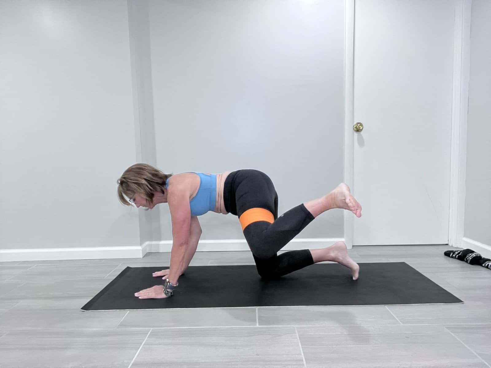 Side Leg Exercises: Benefits And How To Tips For Seniors | Simply Aging ...