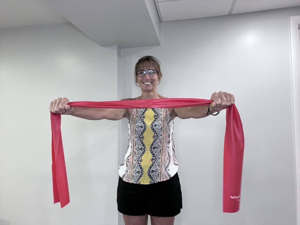 How To Fix Rounded Shoulders & Forward Head At 60+ [Exercises + Tips ...