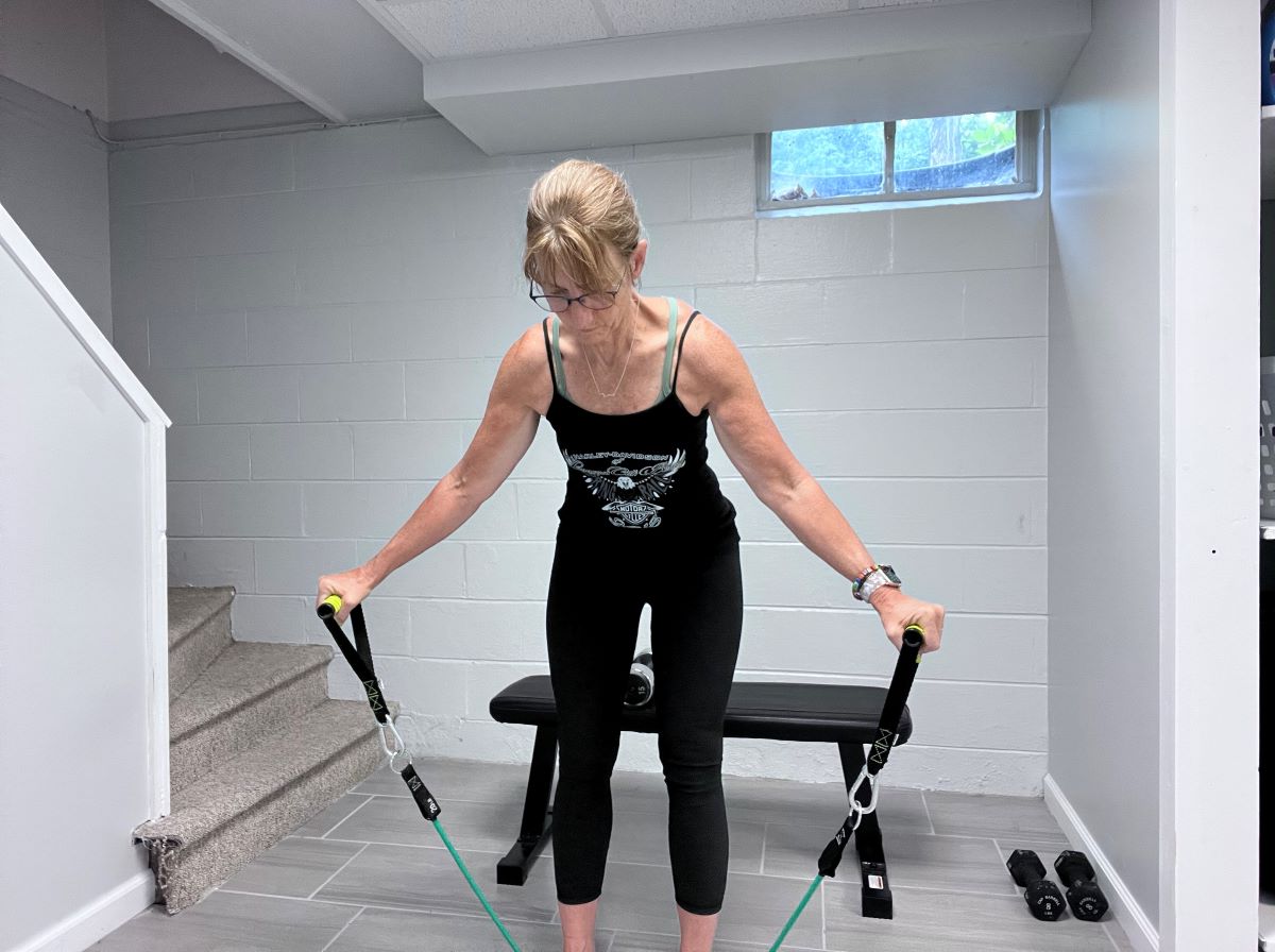 17 Of The Best At Home Back Fat Exercises (With And Without Equipment ...