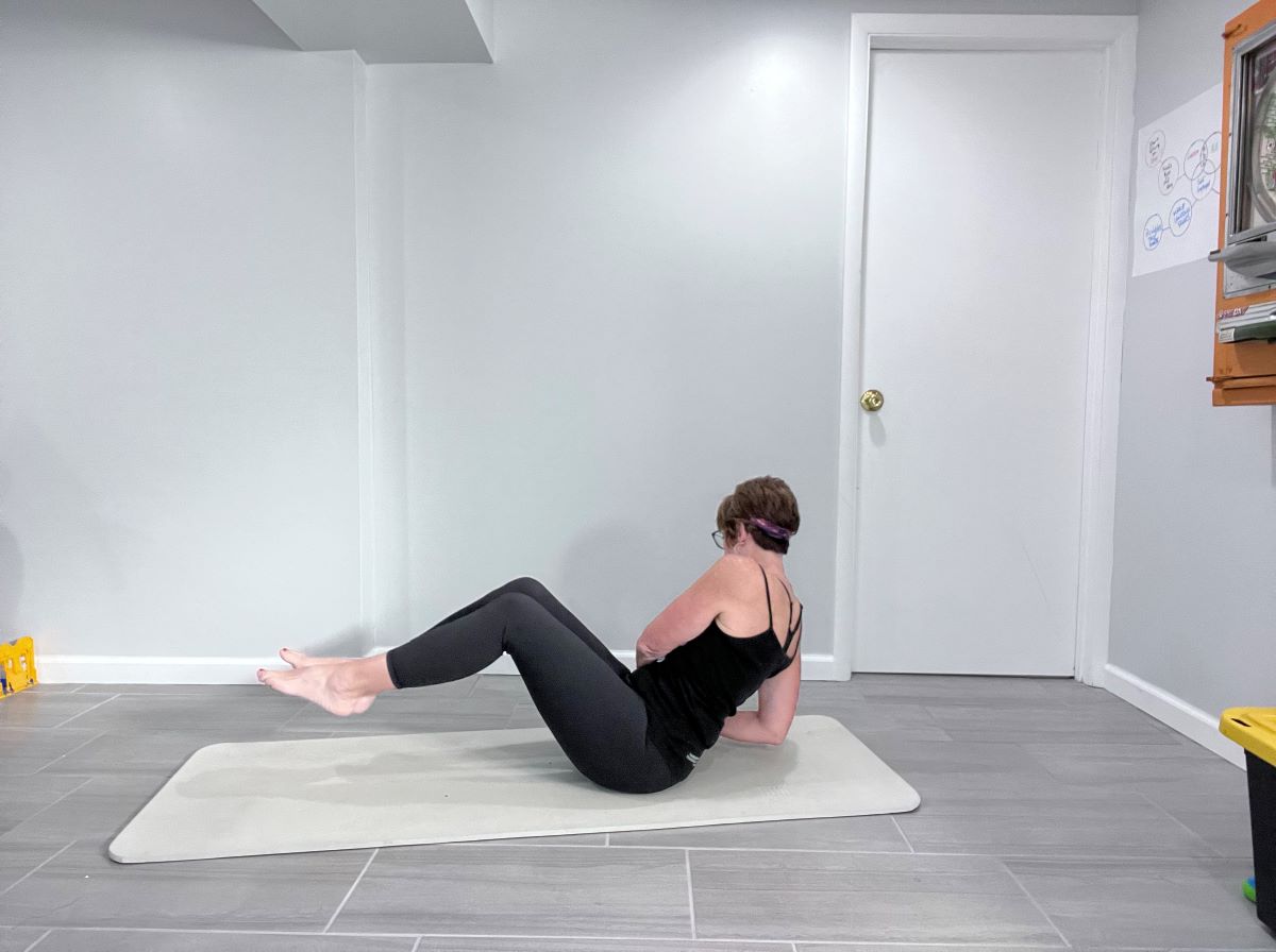 9 Of The Best Calisthenics Abs Exercises For Older Adults | Simply ...