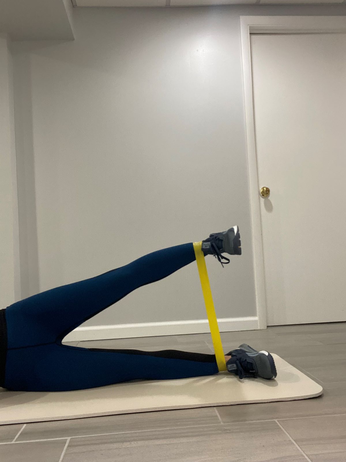 Side Leg Exercises: Benefits And How To Tips For Seniors | Simply Aging ...