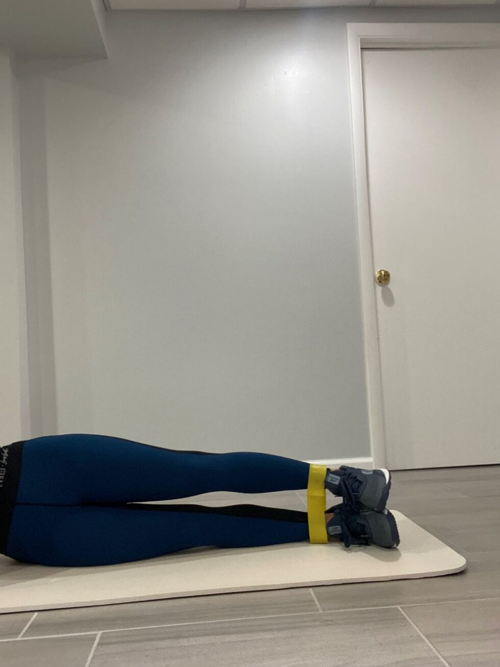 Side Leg Exercises: Benefits And How To Tips For Seniors | Simply Aging ...